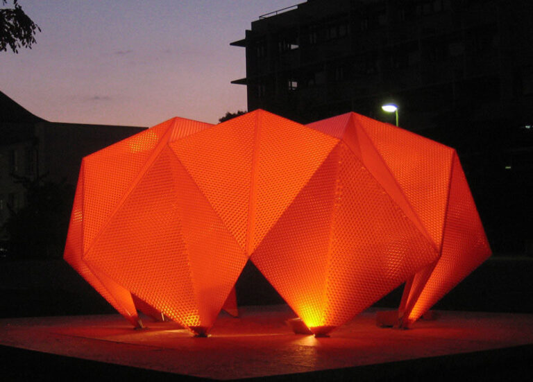 Premium translucent polycarbonate panels used in architecture - Moxie ...